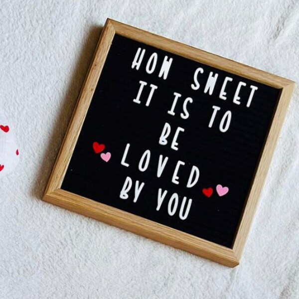 Hearts Letter Board Icons - Happy Valentine's Day - Hugs and Kisses ...