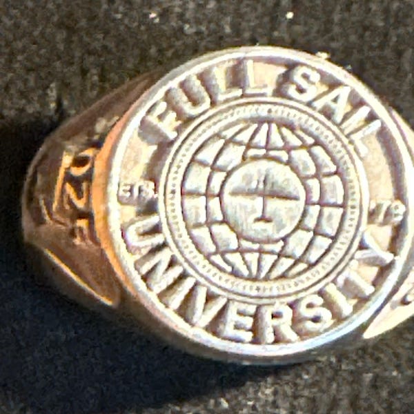 University Ring, College Ring, College Class Ring, Personalized Jewelry ...
