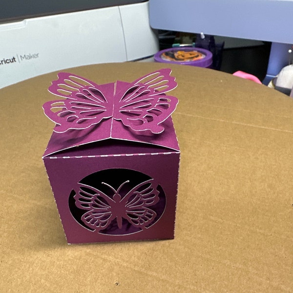 Butterfly Box SVG - Butterfly Gift Box Template - Twist Box SVG ...