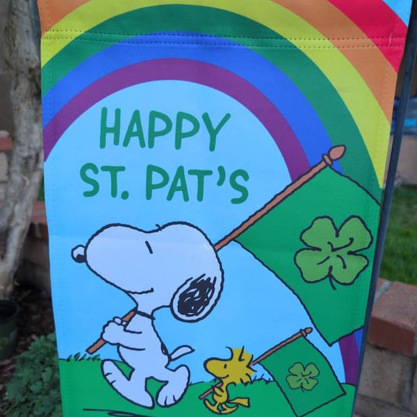 Snoopy and Charlie Brown St. Patrick's Day Garden Flag, Peanuts St Pats ...