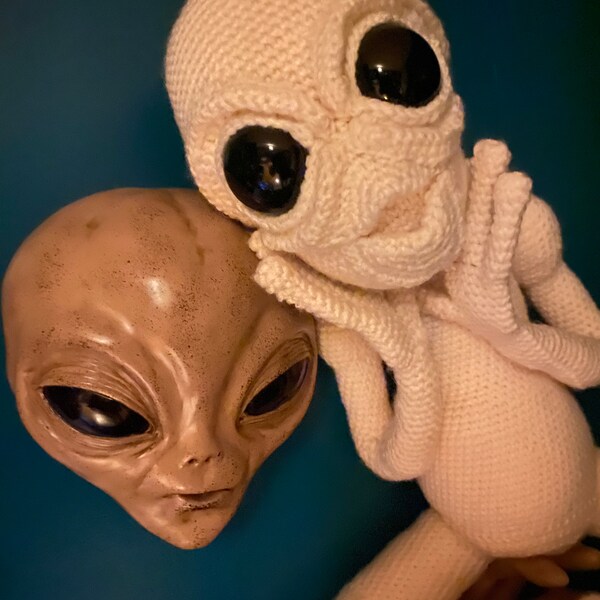 Alien Crochet Amigurumi Pattern DIGITAL Download PDF by Crafty ...