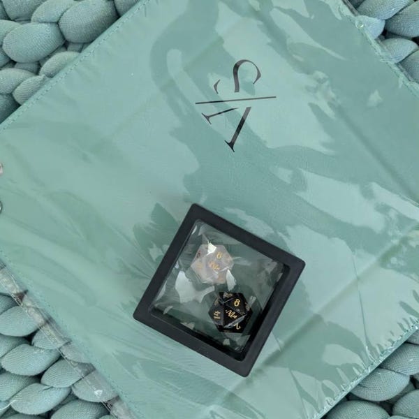 Set Mr Mrs D20 Dice | Wedding Dice | Groom and Bride | Dungeons ...