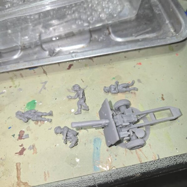 Modern French Army AMX-30 Auf1 Artillery Tank, Eskice Miniatures ...