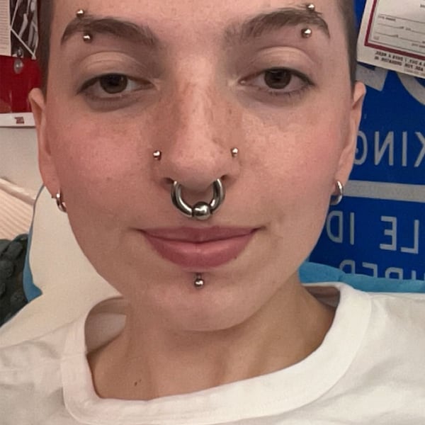 4G 5.0mm or 6g 4.0mm ASTM F136 Titanium Spring-loaded Captive Bead Ring ...