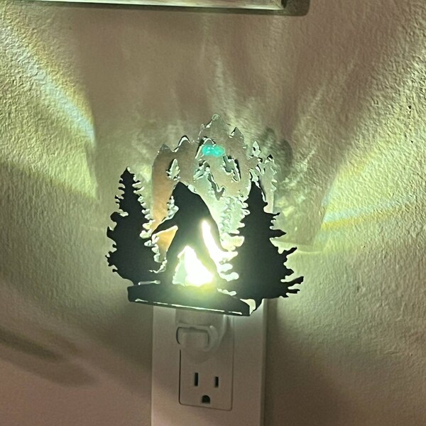 Sasquatch Bigfoot Yeti Night Light Made Out of Rusted Steel - Etsy