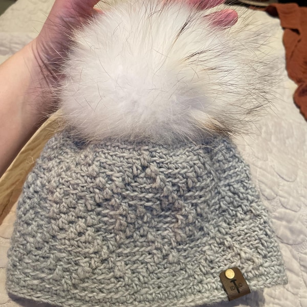 Pure White Round Fur Hat, Premium Faux Fur Bridal Headwear, Snow White ...