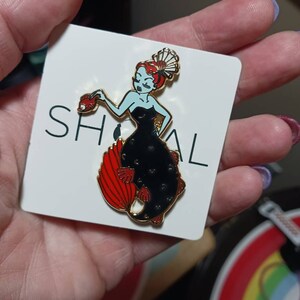 90s Makeup Case Hinged Enamel Pin Retro Nostalgic Toy Lapel - Etsy