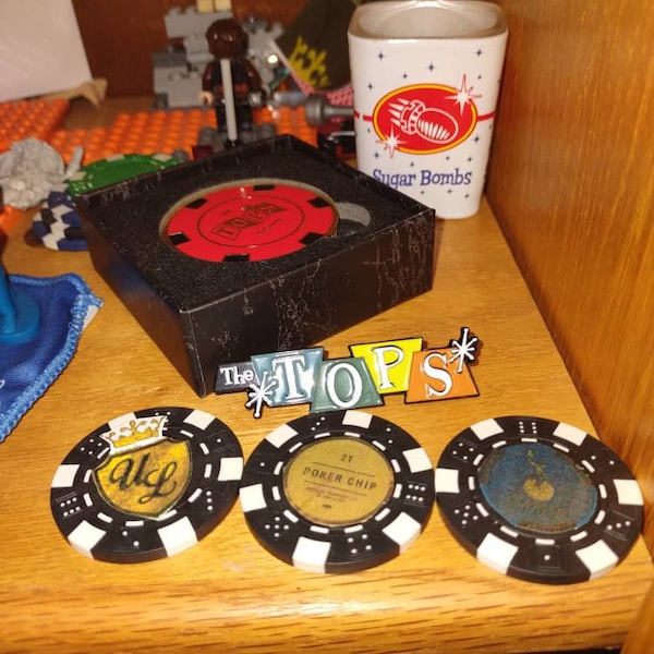 Fallout Enamel Pins - Fallout 2 3 4 New Vegas Shelter 76 - the Topps ...