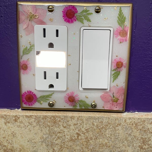 Floral Switch Plate Cover and Outlet Covers Made With Real Dried ...