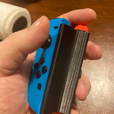 One Handed Joy-con Grip Rightie Nintendo Switch Easy to Use Handicap ...