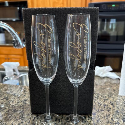 Personalized Wedding Toasting Flutes Set of TWO, Custom Engraved Vina ...