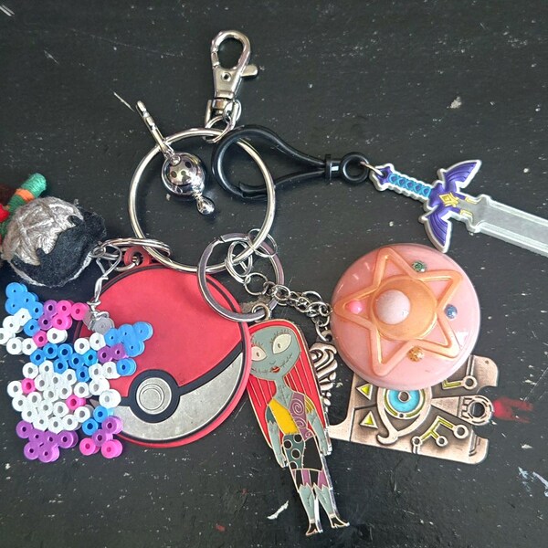 Klefki Keychain and Key Holder - Etsy