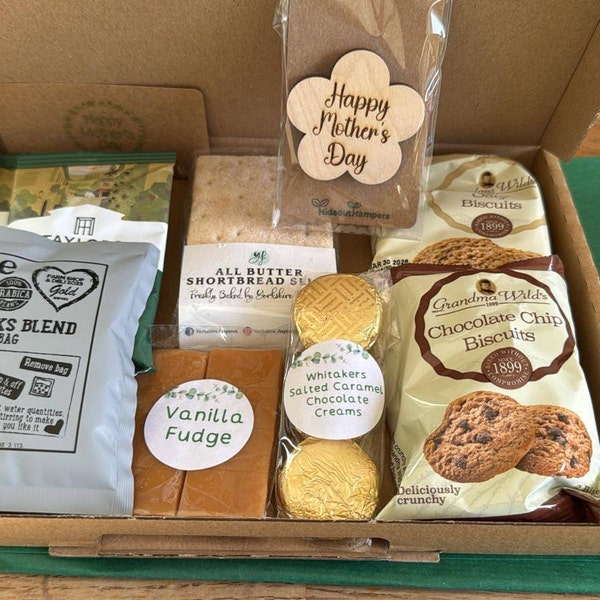 Yorkshire Tea Gift Hamper | Tea Gift | Afternoon Tea | Biscuits | Treat ...