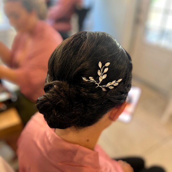 Stunning Rhinestone Hair Pins With a Floral Elegance Perfect Wedding ...