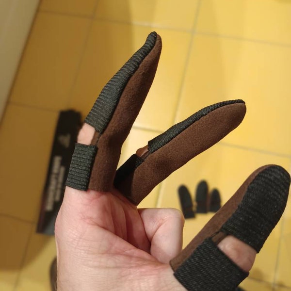 Mens Brown Leather Finger Protectors . Leathercraft Thimble ...