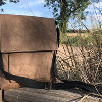Craggan Man-bag Sewing Pattern: Men's Crossbody iPad Bag (PDF) - Etsy ...
