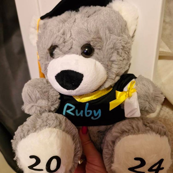 Personalized Graduation Plush Bear: Keepsake Gift for Grads - Etsy