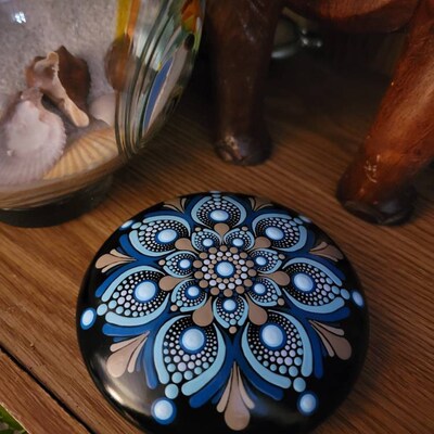 Dot Art Mandala Stone Paperweight Hand Painted Rock Meditation Medium ...