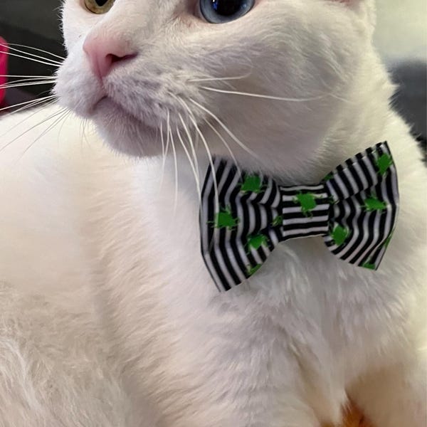 Christmas Cat Bow Tie, Holiday Bow Tie for Cats, Snowman Bow or Collar ...