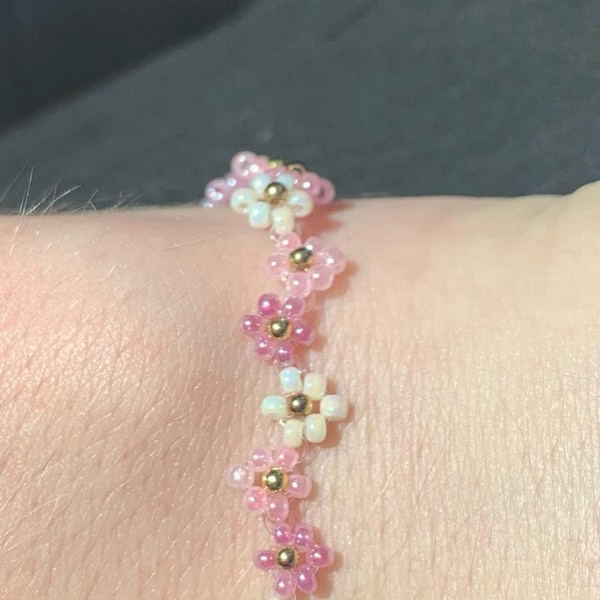 Beaded Daisy Flower Bracelets Tutorial - Matching Design: DIY Handmade ...