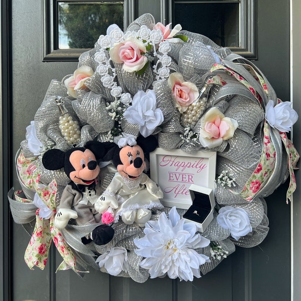 Halloween Mickey & Minnie Werewolf and Cat - Etsy