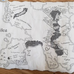 Map of Erilea, Map of the World of Throne of Glass, Sarah J. Maas ...