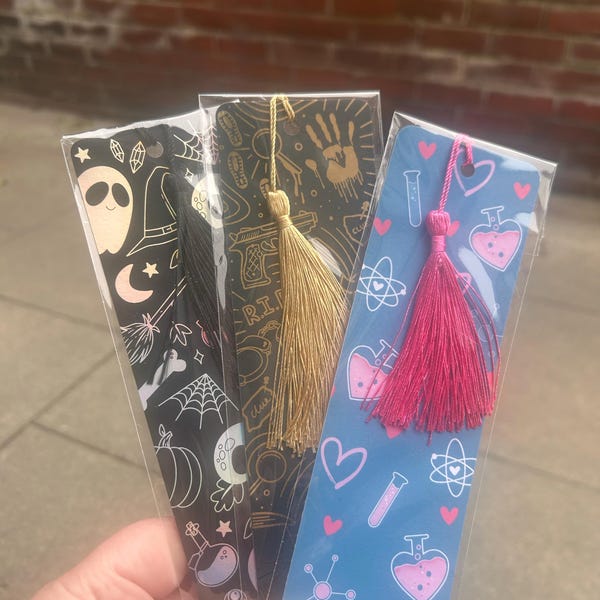 A Good Girls Guide to Murder Red Foiled Bookmark | AGGGTM Bookmark ...