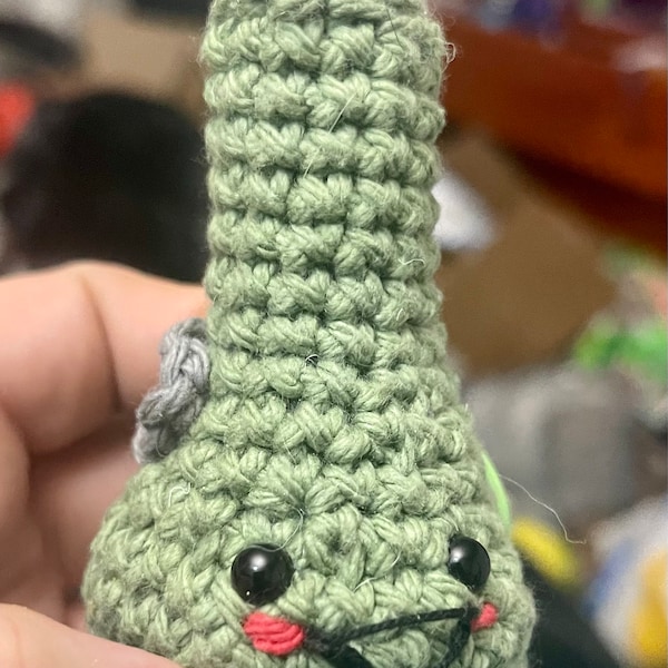 PATTERN: Crochet Happy Pipe Keychain - Etsy