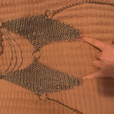 Silver Scalemail Chainmail Harness Shoulder Pauldrons Shroud Necklace ...