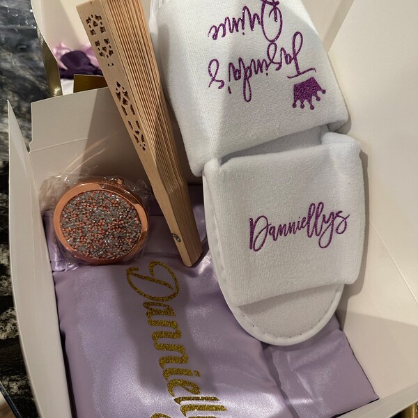 Personalized Bride and Bridesmaid Robes, Bride's Gift, Custom Robes ...