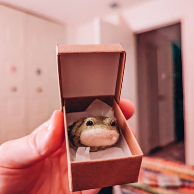 Needle Felted Toad Small Wool Toad Handmade Toad Sculpture Cute Pocket ...