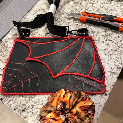 Vampire Fangs Crossbody Bag. Clutch Purse - Etsy