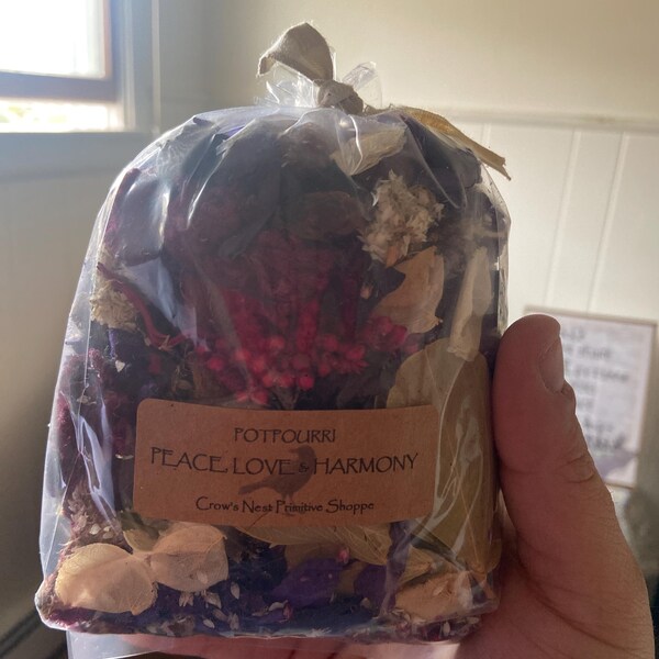 Peace Love and Harmony Potpourri Mixture of Purple Flowers, Spices ...