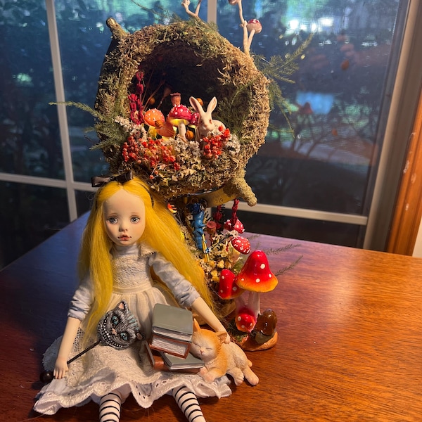 The House of Sorceress - Gothic Book Nook, Horror Lantern, Horror ...