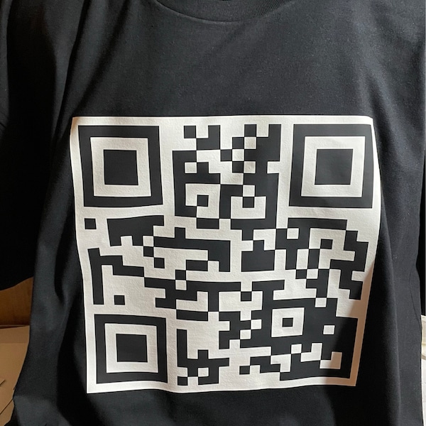 Customized QR Code With Logo Customize QR Personalized QR Code Website ...