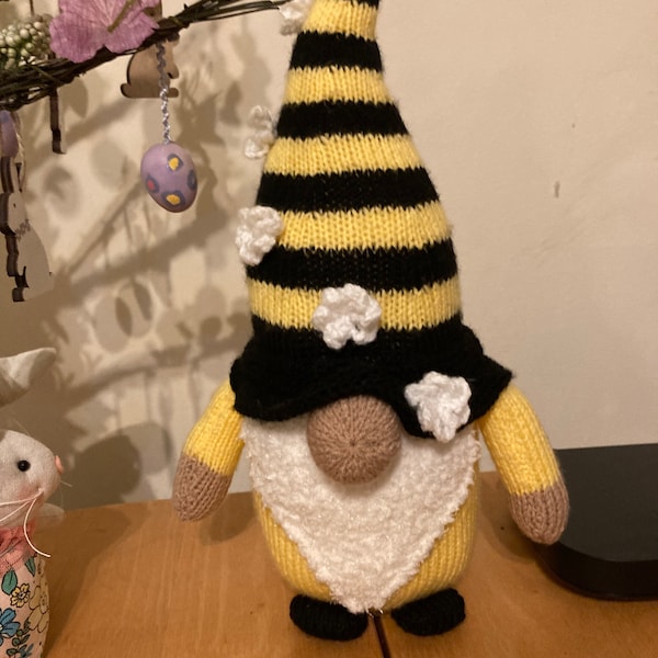 Bee Gnome Knitting Pattern: Knitted Gonk With Flowers (PDF Pattern ...