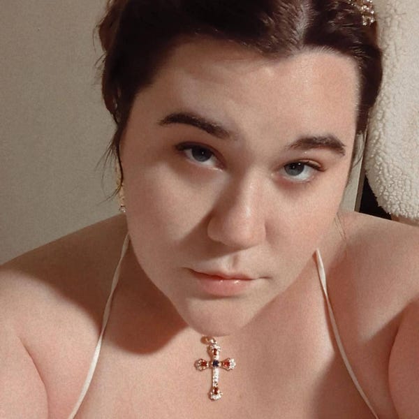 Fiona's Tiara in Gold Color Metal & Clear Crystal Faux Diamond Details ...