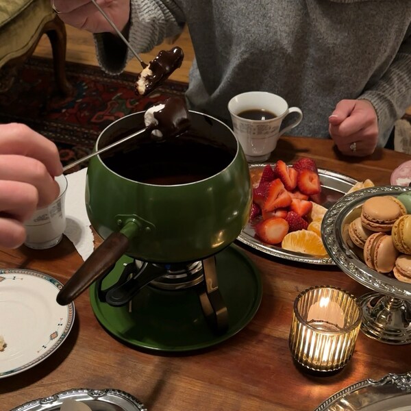 Marigold Carnival Glass Bowl Made by Dugan Glass Company - Etsy