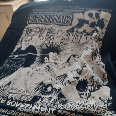 Punks Not Dead T-shirt Exploited UK82 - Etsy