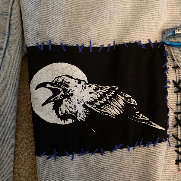 RAVEN PATCH Do I Really Need to Write Anything Else Here Well I Can't ...