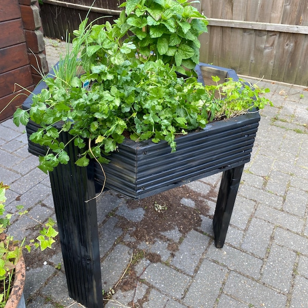 Lovely Handmade Train Planter With Choice of Number of Carriages .fsc ...