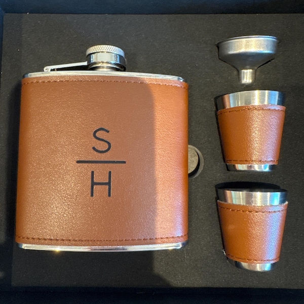 Personalized Monogram Flask Gift Set - Custom Engraved Flask Gift Set ...