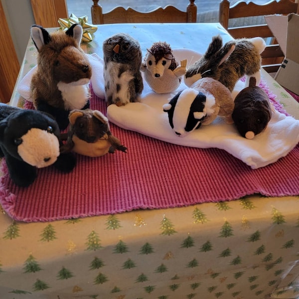 The Mitten Finger Puppet Gift Boxed Set Snow White Mittens & 8 Finger ...