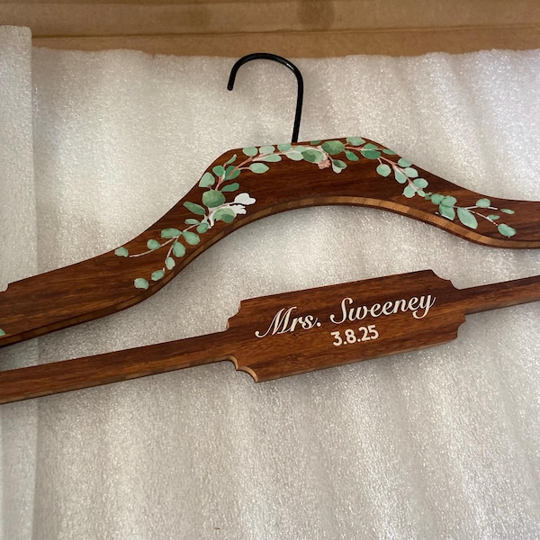 5 Shapes to Choose From | Personalized Wooden Hanger | Vine or Floral ...