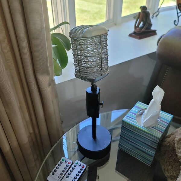 Illuminated Retro Microphone Lamp Metal Home Decor Vintage Microphone ...