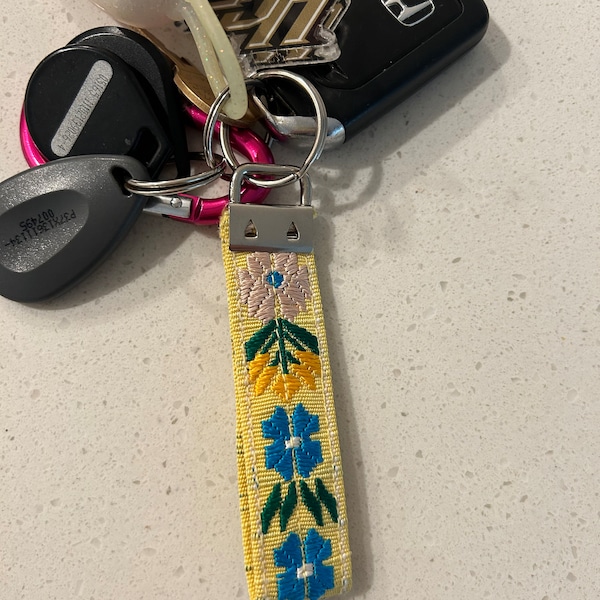Minimalist Blue Floral Keychain, Fabric Print Key Fob, Boho Wristlet ...