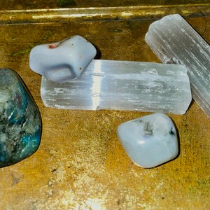 Medium Rainbow Moonstone, Tumbled Rainbow Moonstone, Blue Flash ...