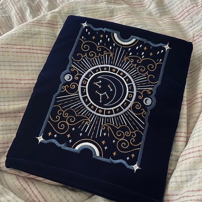 La Lune Book Sleeve - Etsy