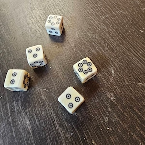 UNIQUE Pip Design Large Medieval Bone Dice Set qty 5 Mat Cauthon's Dice ...