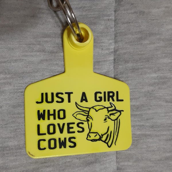 Cattle Tag Keyring, if Shes Not Green She Shouldnt Be Seen Text ...